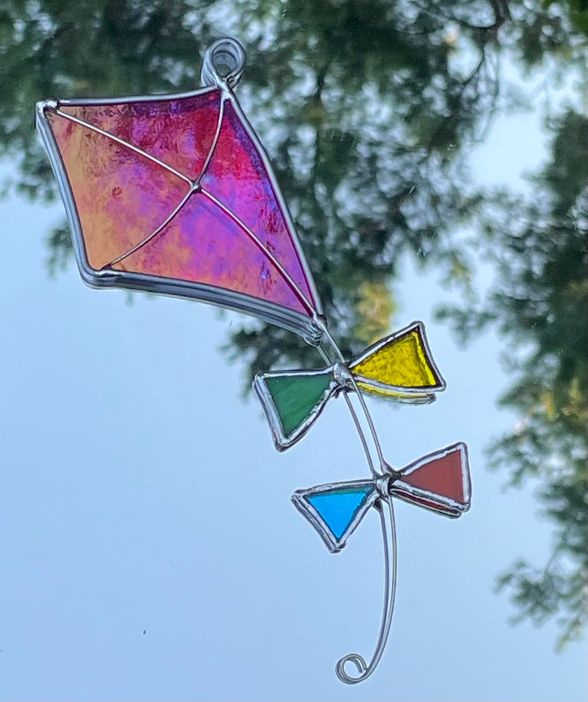 Go Fly a Kite – Suncatcher Heaven Glass Art